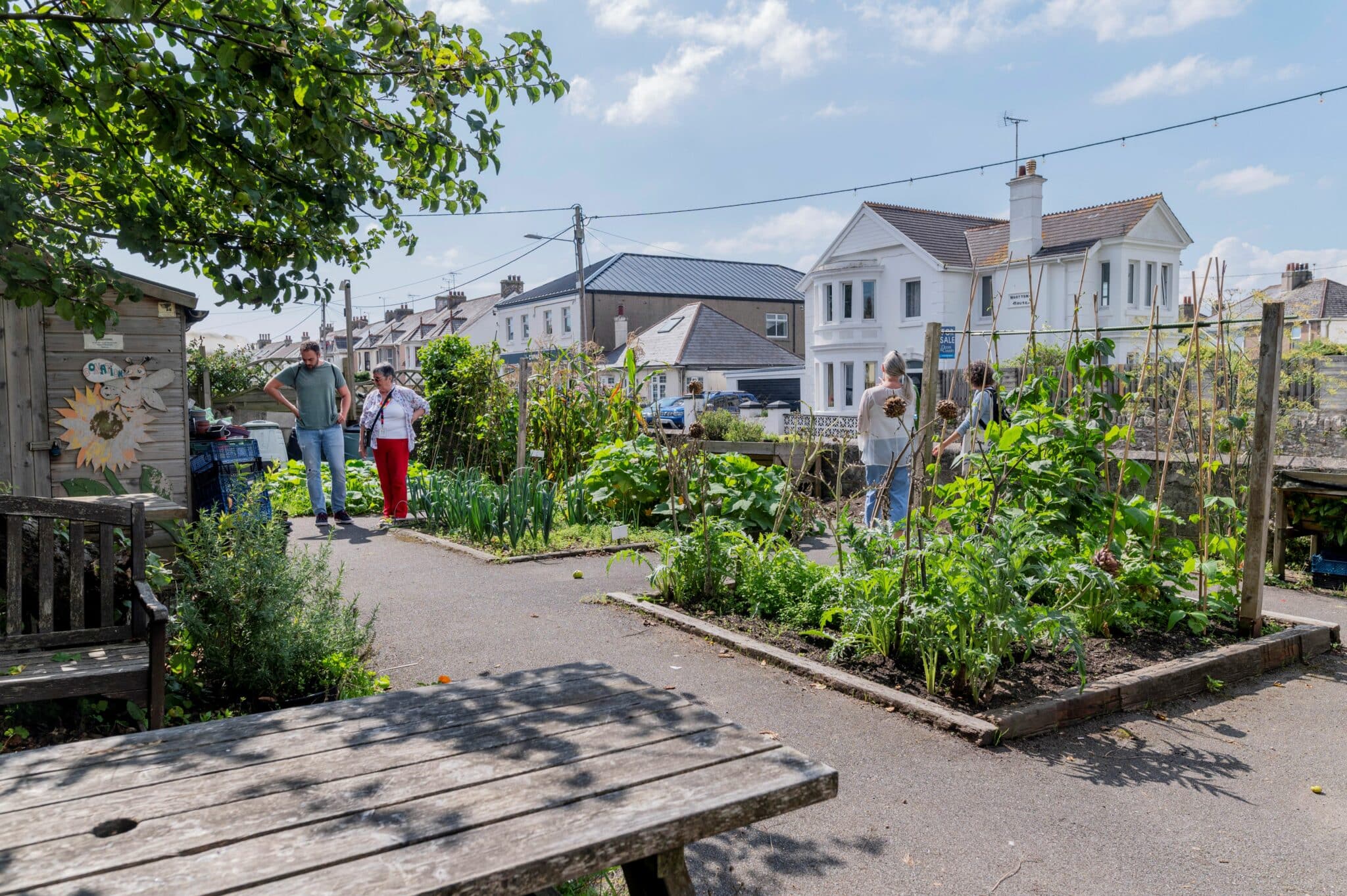 A brighter future for ‘left behind’ neighbourhoods - Local Trust